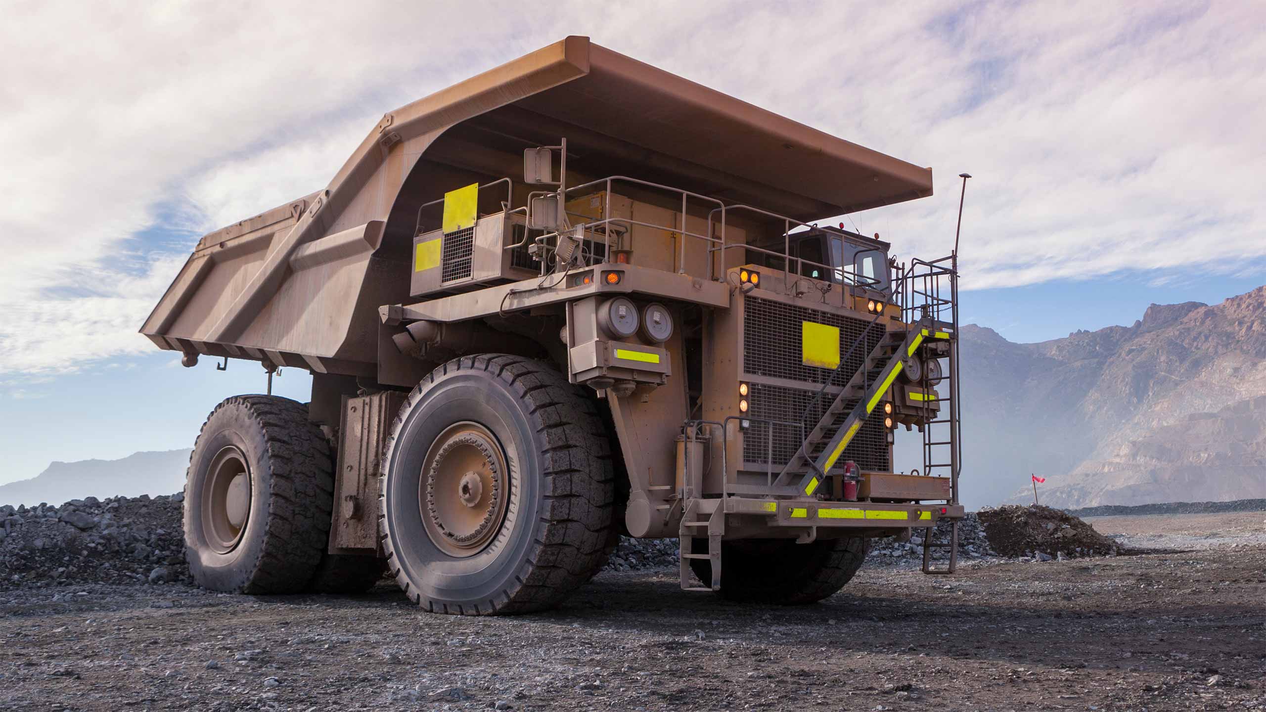 STRYKER Vehicle AFFF Foam Suppression System | Attack Fire Hydraulics